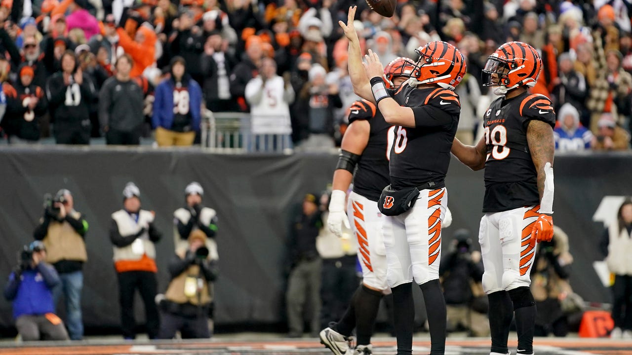Nfl Fantasy Football Week 15 Sleepers Godzilla Wins
